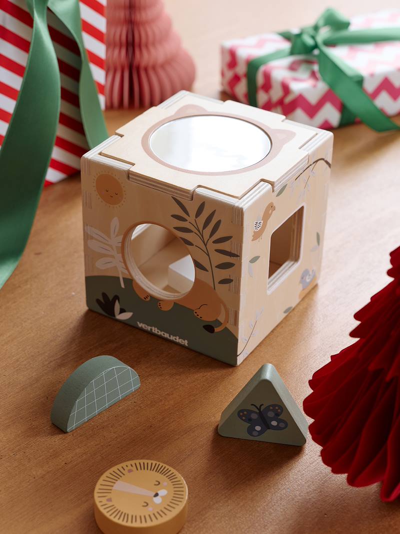Shape sorter box with TANZANIE mirror in FSC® wood - wood, Toys